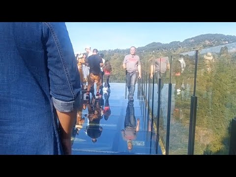 Bagong pasyalan sa Beng. Alapaap glass walk view deck at Mt. Camisong ...