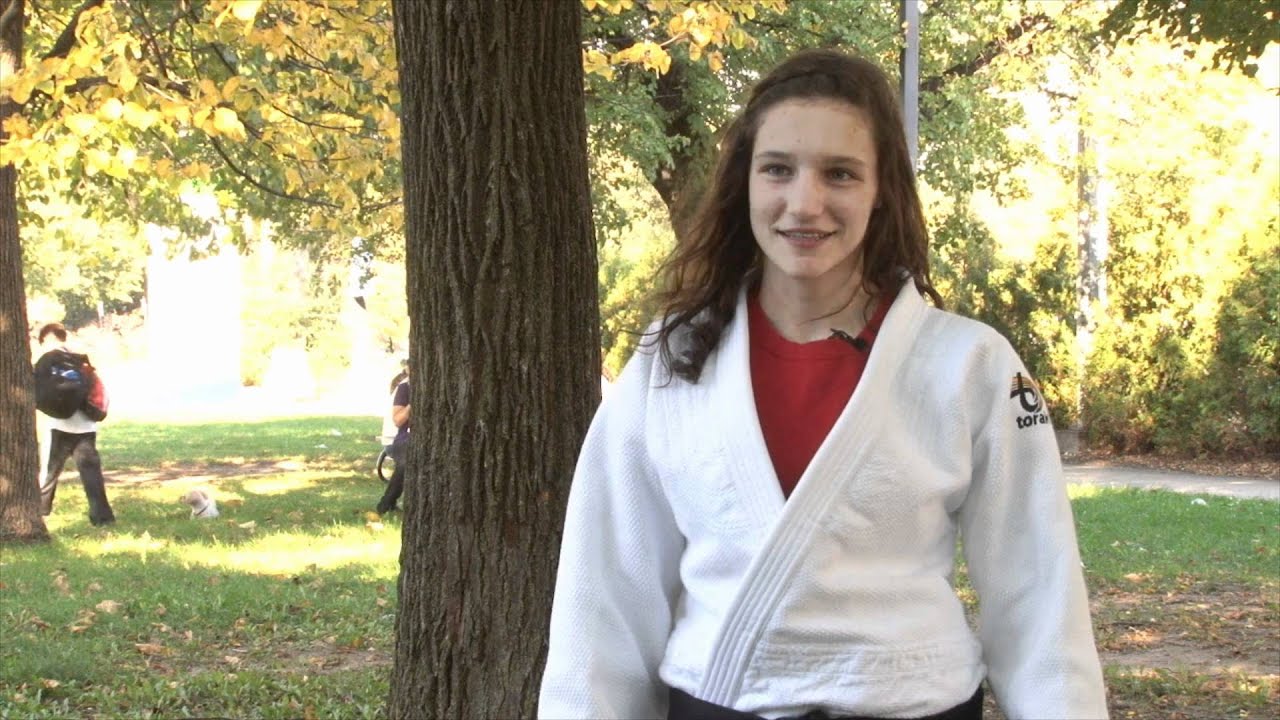 Ariane Bouchard - Promo Judo Québec 2012 - YouTube