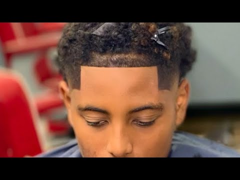 Barber tips: Creating Crispy Lineups - YouTube