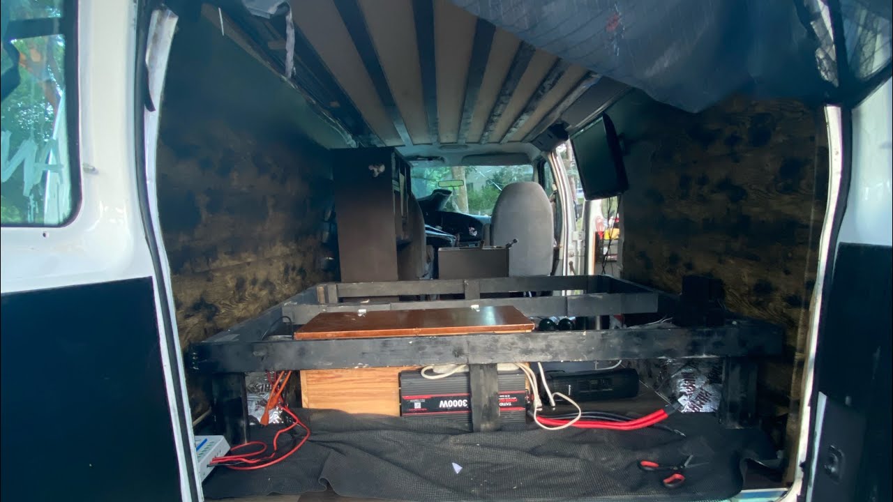 #4 CEILING AND FINISHING WALLS on Ford Econoline 150 (Ford E-150) - YouTube
