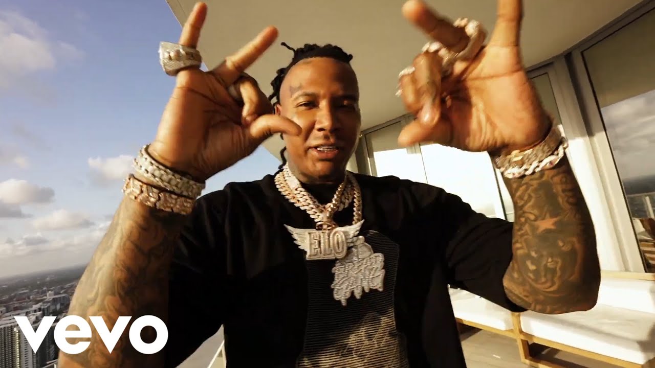 Moneybagg Yo ft. Est Gee - Rich Homies [Music Video] - YouTube