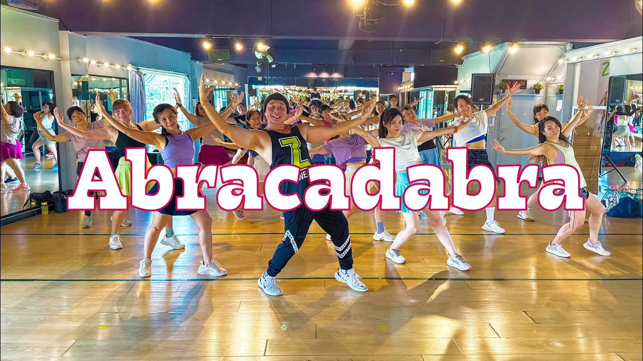 Abracadabra / Lady Gaga / ZUMBA / Easy Dance Fitness - YouTube