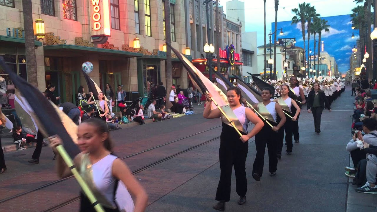 Tuffree Middle School Marching Band - YouTube