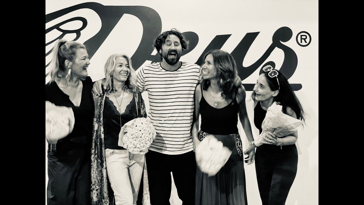 Deus Stand Up en FRANÇAIS 23042022 - YouTube