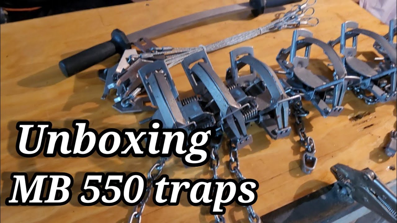 Unboxing MB 550 traps - YouTube