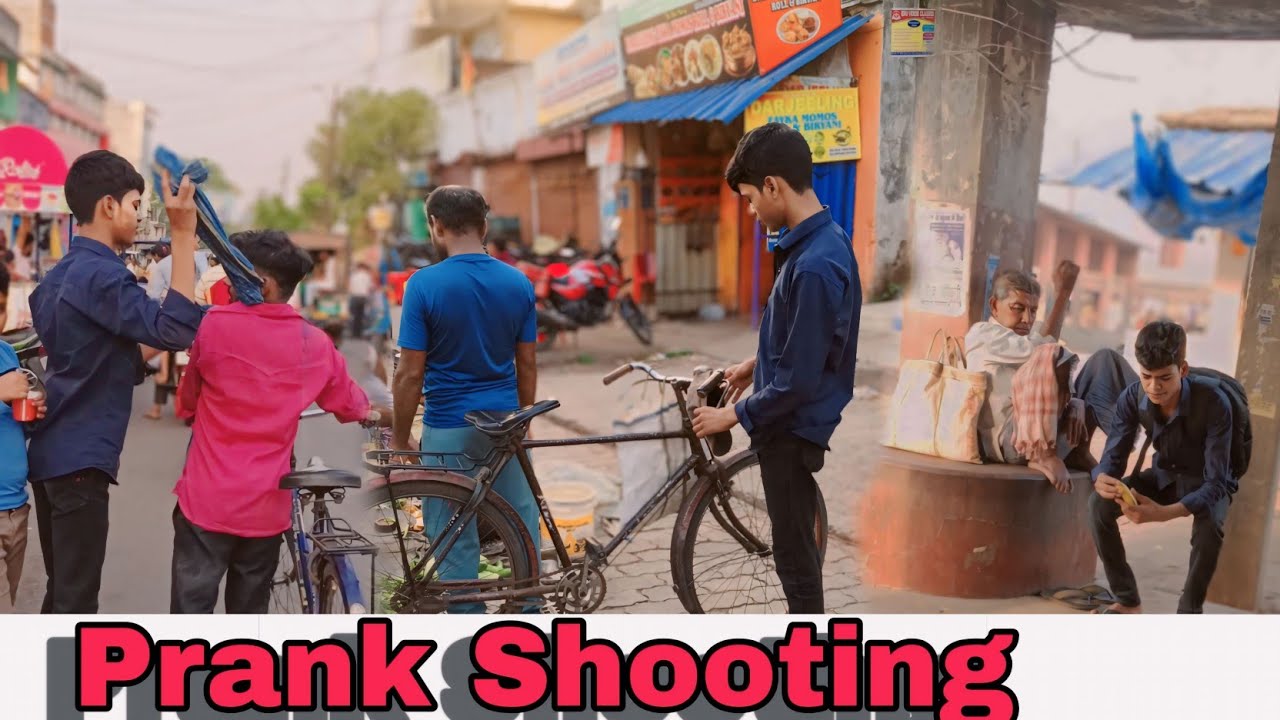 prank shooting🎬🤣 | #viral public me prank video kese shoot karenge | # ...
