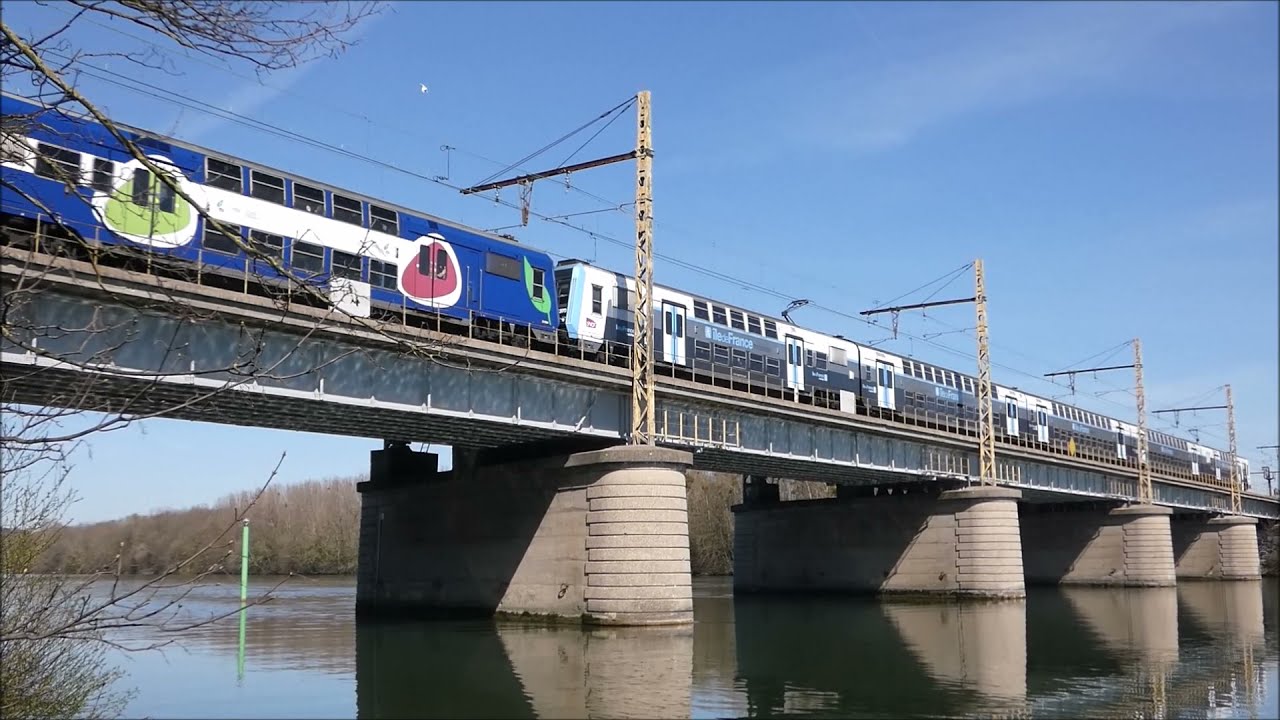 [RER D] Z20500 et Regio 2n en Seine sur le pont ferroviaire de Vigneux ...