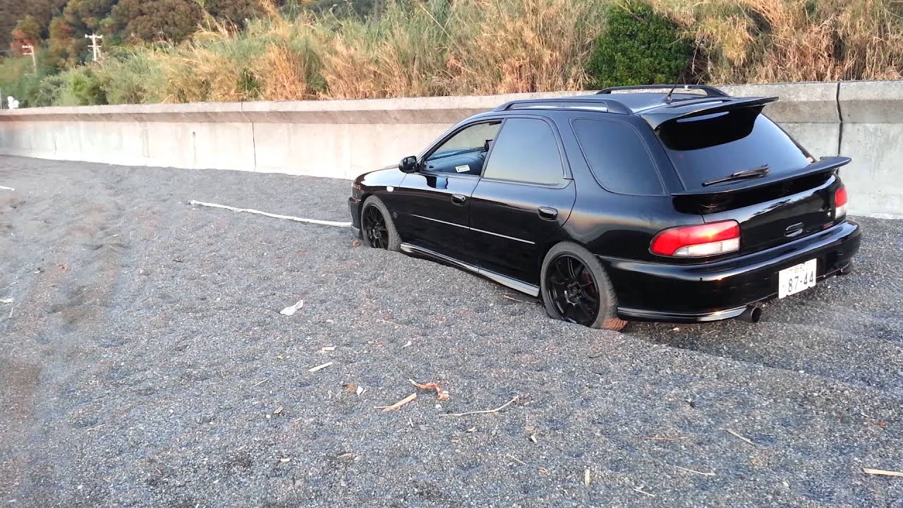 煙樹ヶ浜 スタック インプレッサスポーツワゴン WRX STI GF8 GC8 IMPREZA stuck JAF 牽引 - YouTube