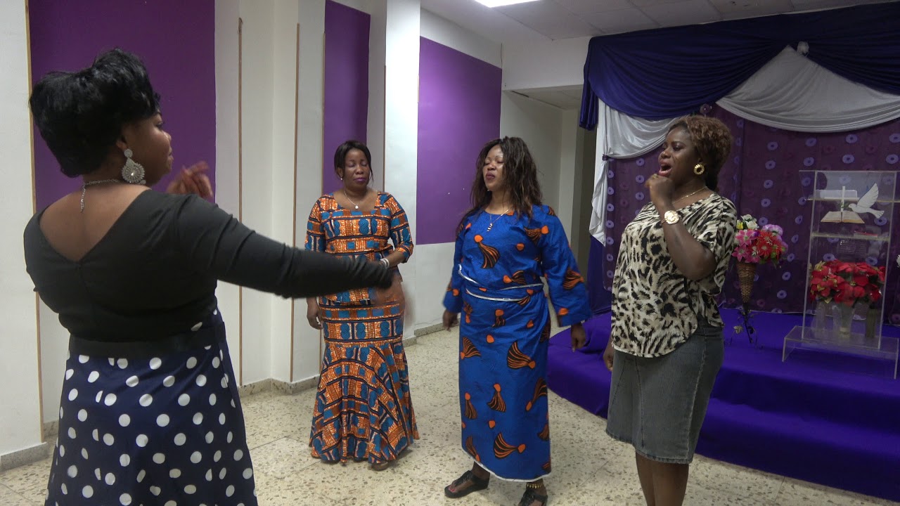 C0055 CHOIR MINISTRATION - YouTube