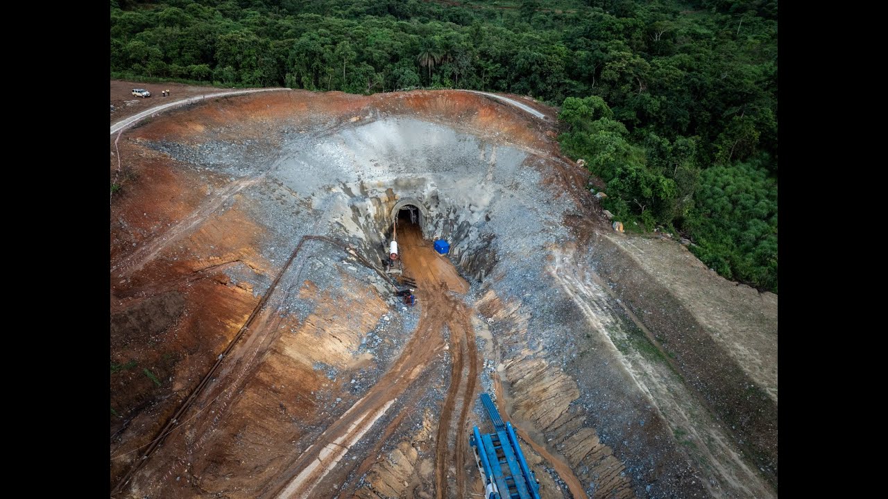 Avancement du tunnel ferroviaire de SimFer TransGuinéen - Projet ...