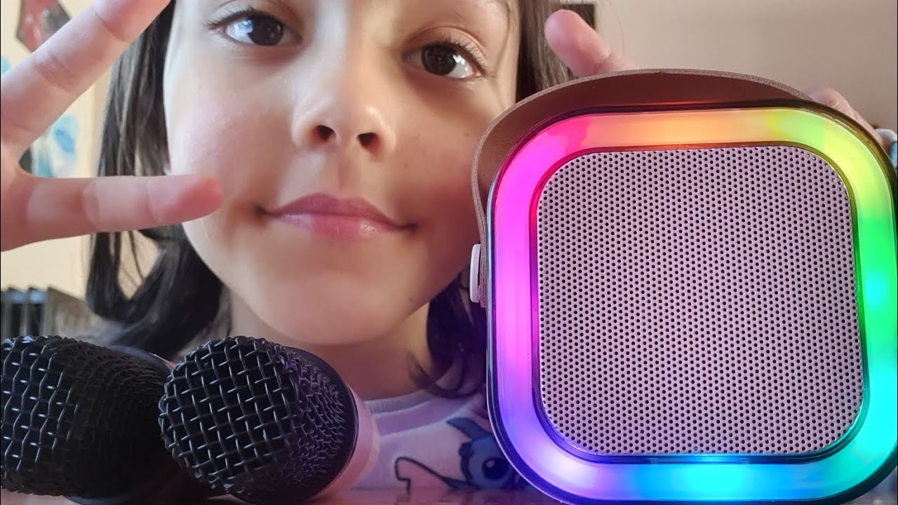 Je Chante sois pas Timide et je vous Presente le Baf et les Deux Micros ...