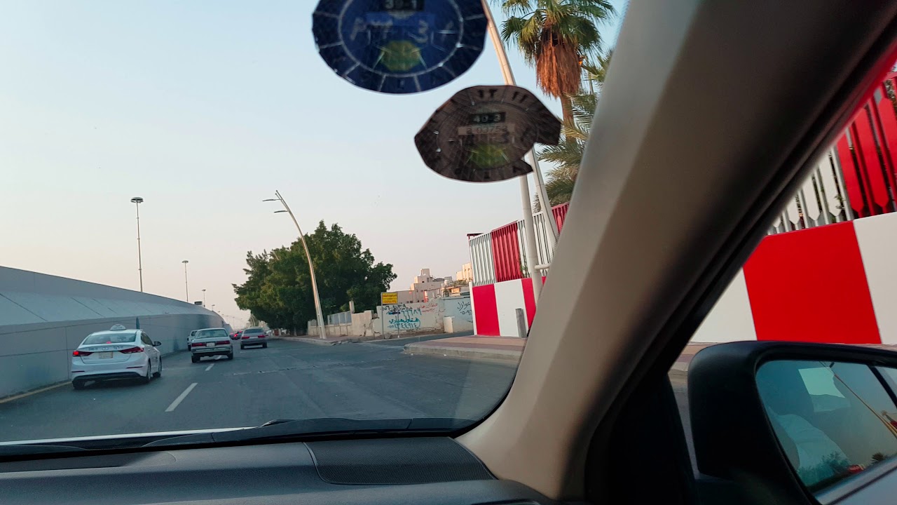 Macca tour 2019 E-2 - YouTube