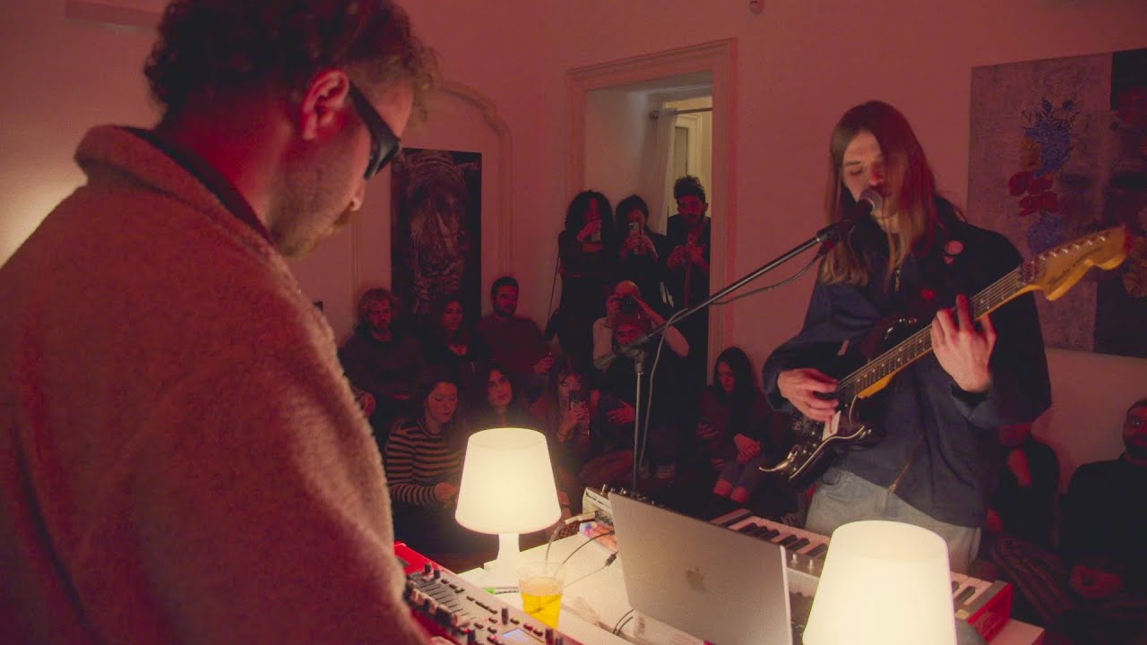 Post Nebbia - Cuore Semplice (live at Citophono) - YouTube