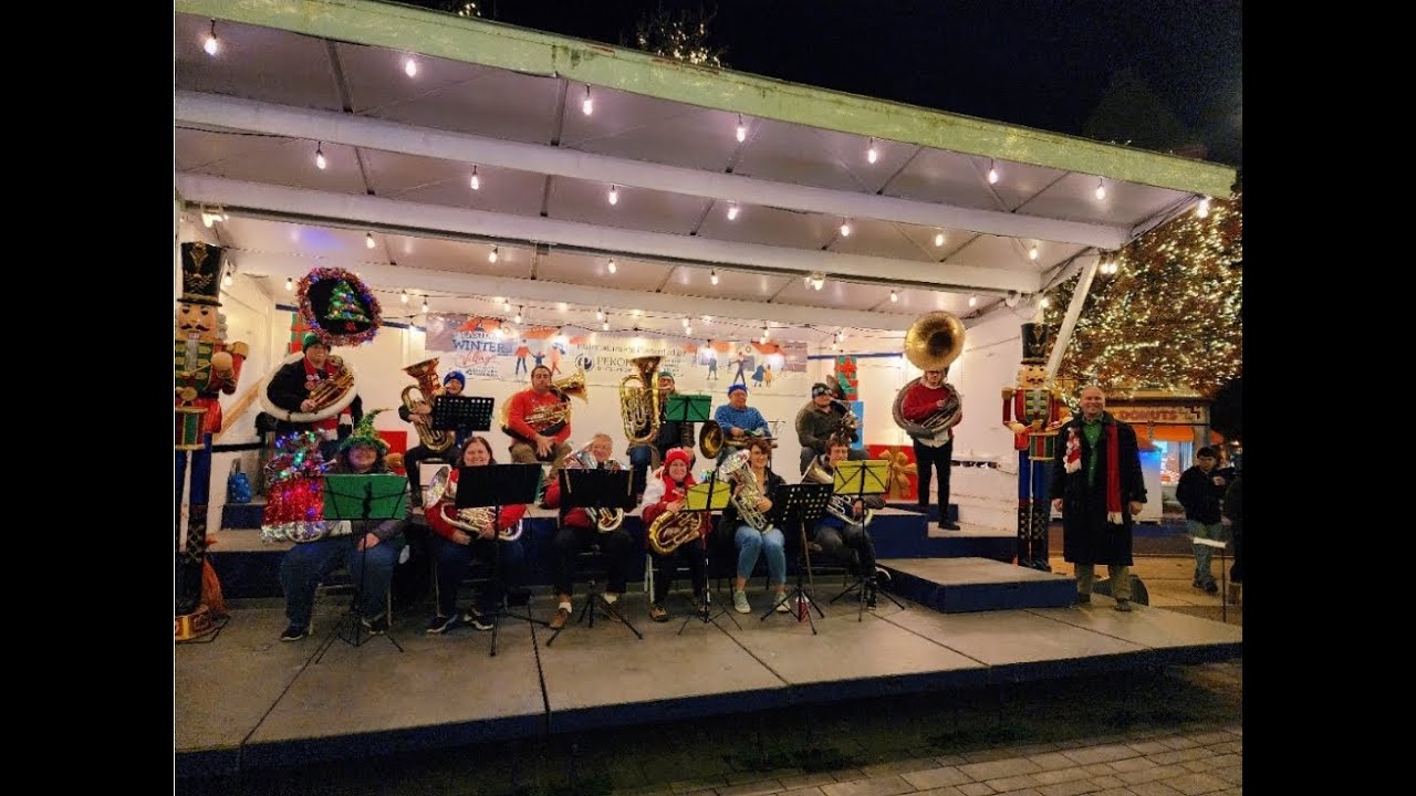 11/25/2022 - 8th Easton PA TubaChristmas at Easton Winter Village - YouTube