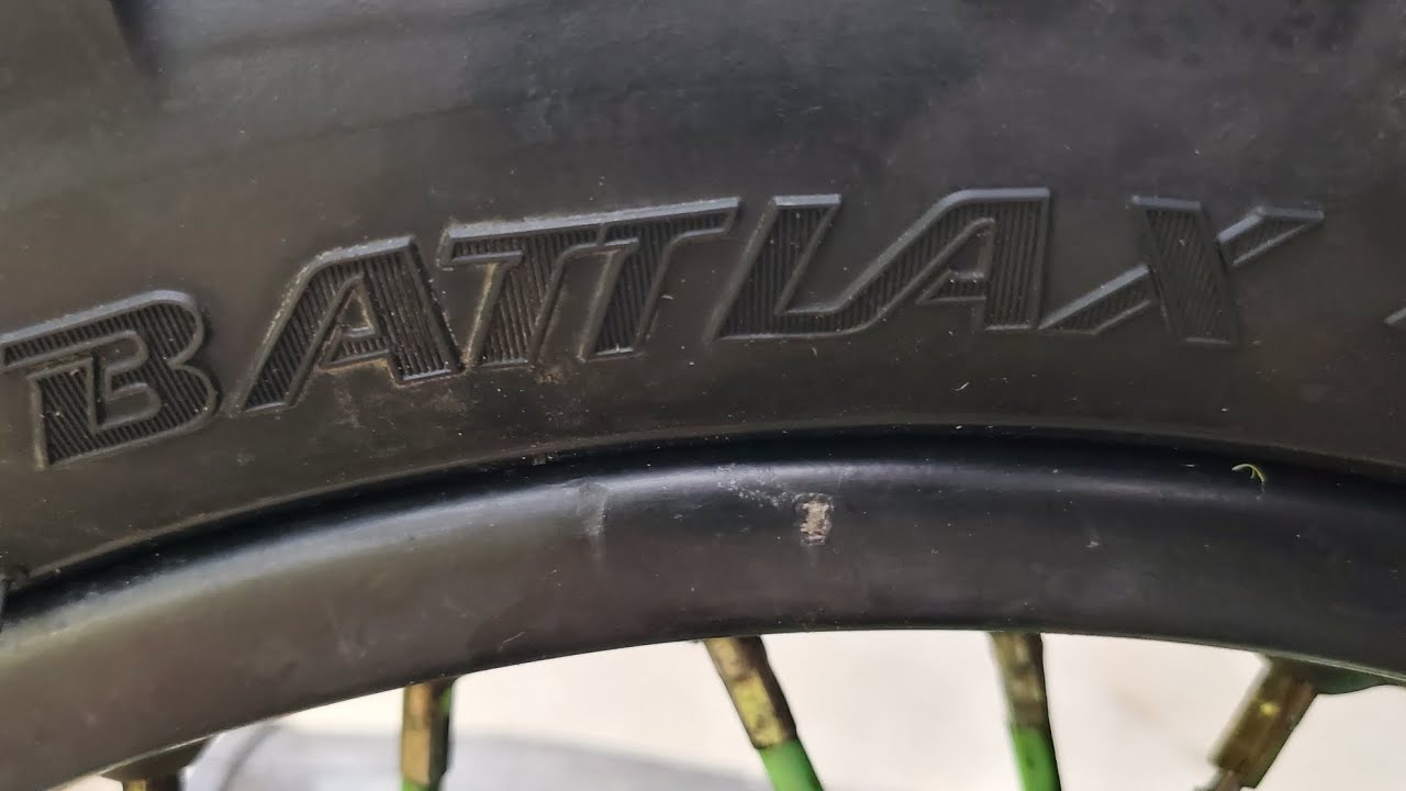 bridgestone battlax ax41 - YouTube