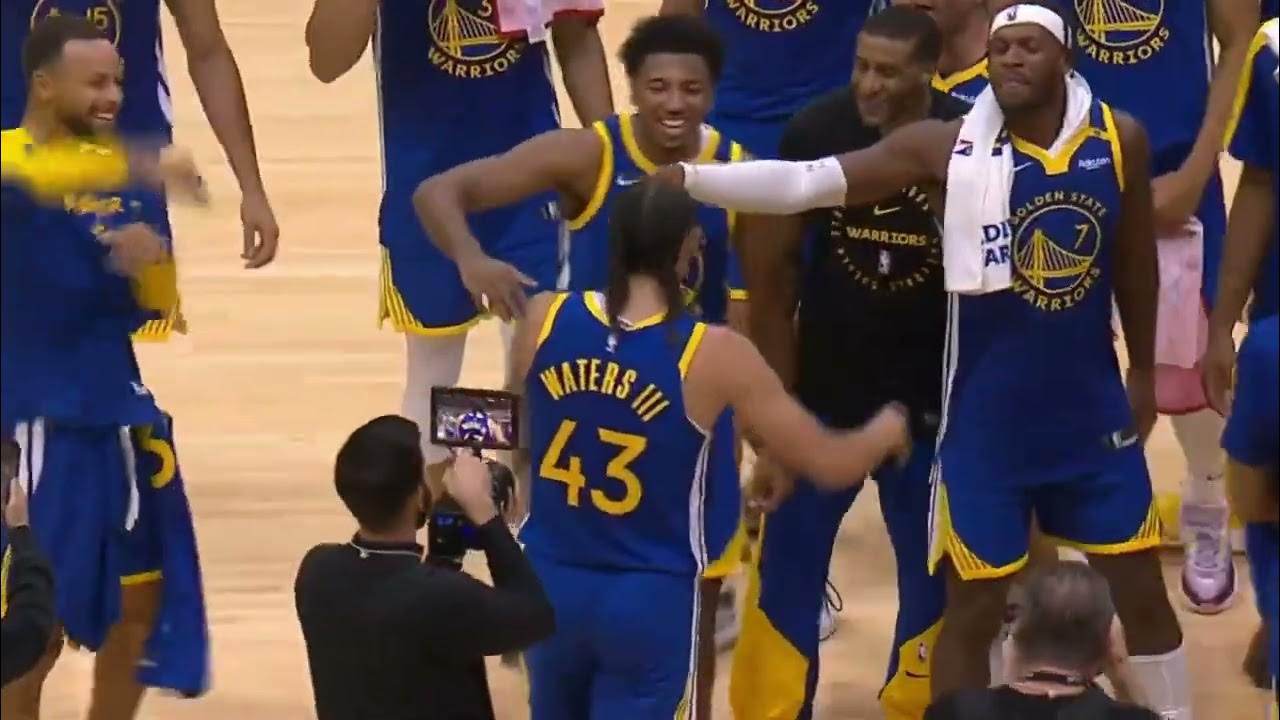 Steph Curry GOES WILD After Waters III's BUZZER BEATER! - YouTube
