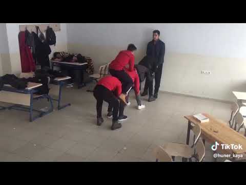 Orta okul uzun eşek oynamak