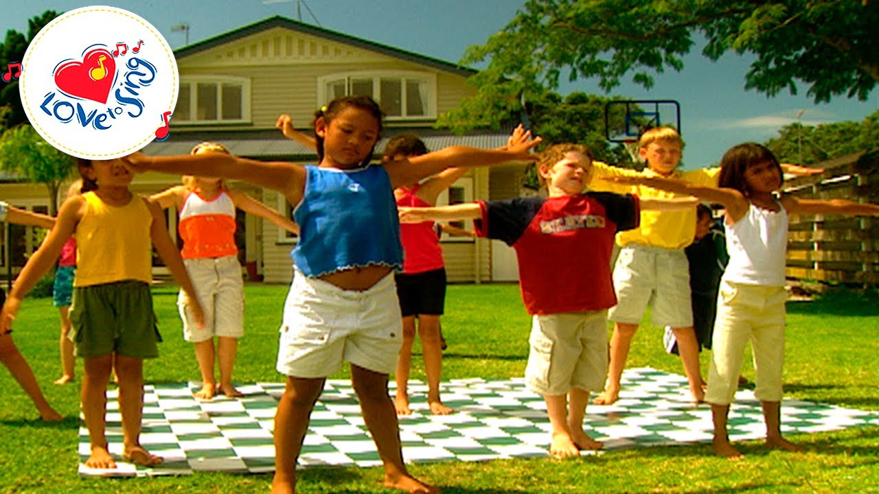 My Mum Loves to Rock and Roll Kids Easy Dance Song - Hearty Fun! - YouTube