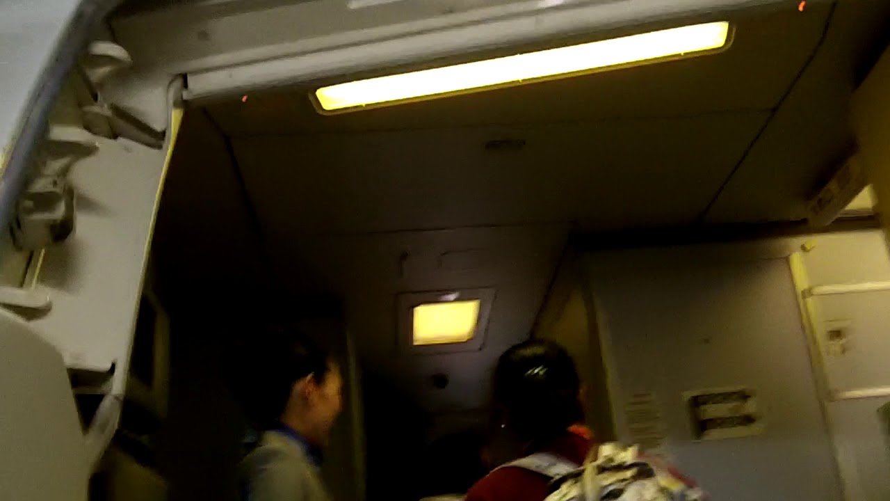 Inside Japanese airline, ANA back to America. 03-2018. - YouTube