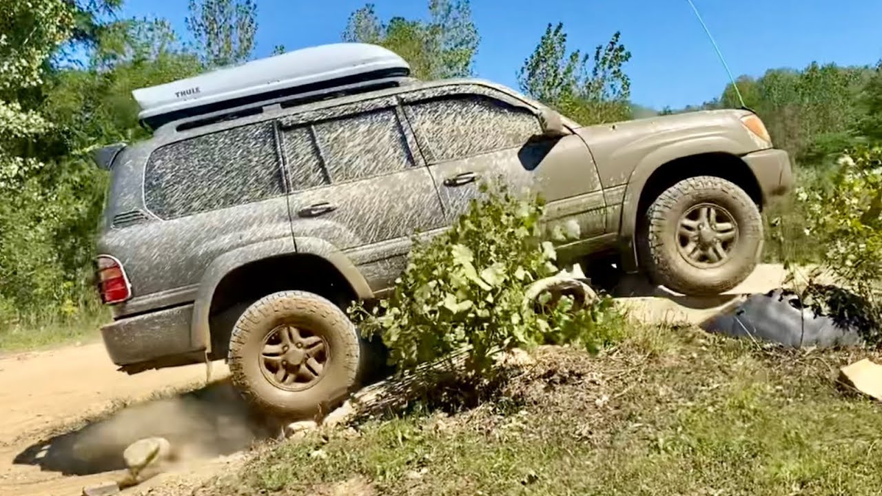 Mudding OFF ROAD in a 300k Mile TOYOTA LAND CRUISER + Mobile Field ...