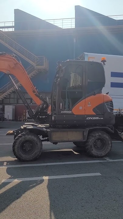 excavator story DX55W-5L - YouTube