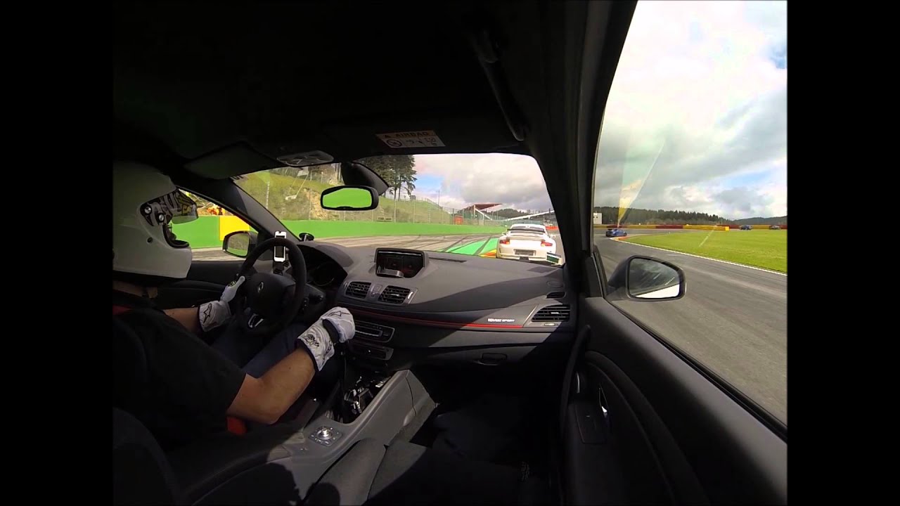 MLR Spa 2015 Megane RS trophy vs Porsche 997 GT3 - YouTube