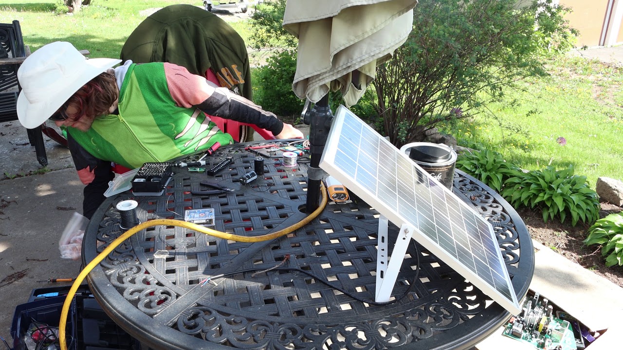 DIY Solar-Powered Quick Charger (Part 2) - YouTube