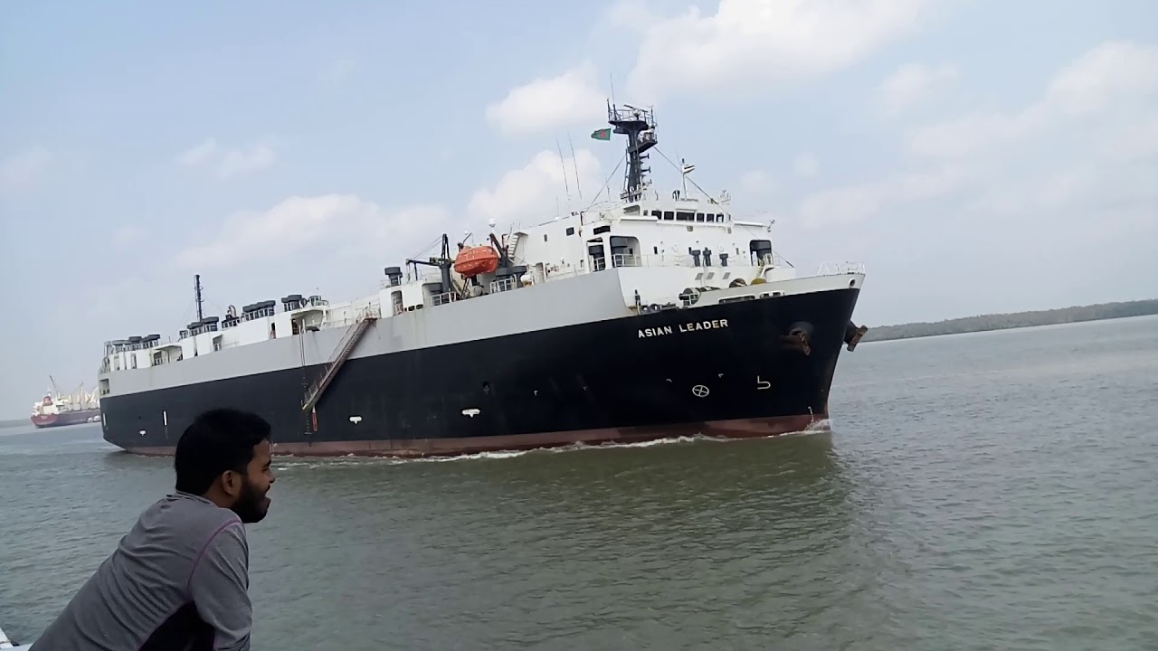 My first see of running vessel in Mongla port. - YouTube