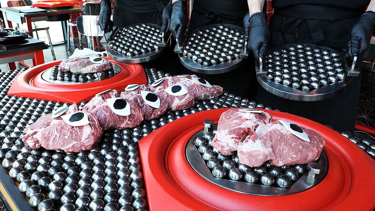 Iron Ball Grilled Steak and Intestines / 쇠구슬 철판 스테이크 / Korean Steak ...