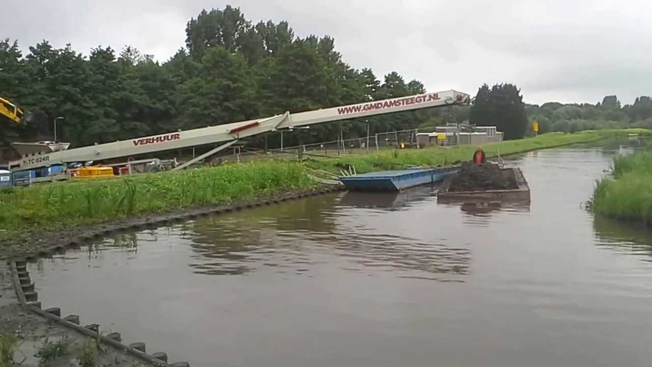 mini beunbak met mini conver duwboot van G.M. Damsteegt - YouTube