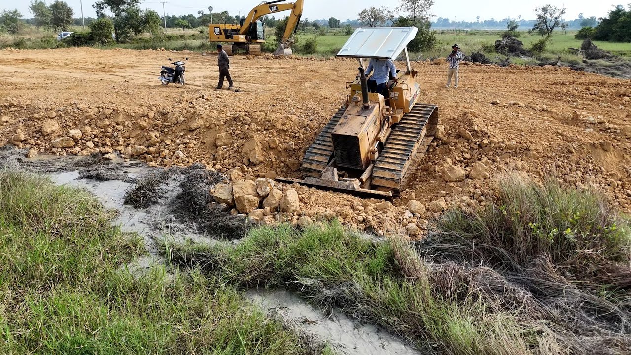 Awesome New Land Filling Process Dozer Skill Pushing Soil Clearing, Big ...