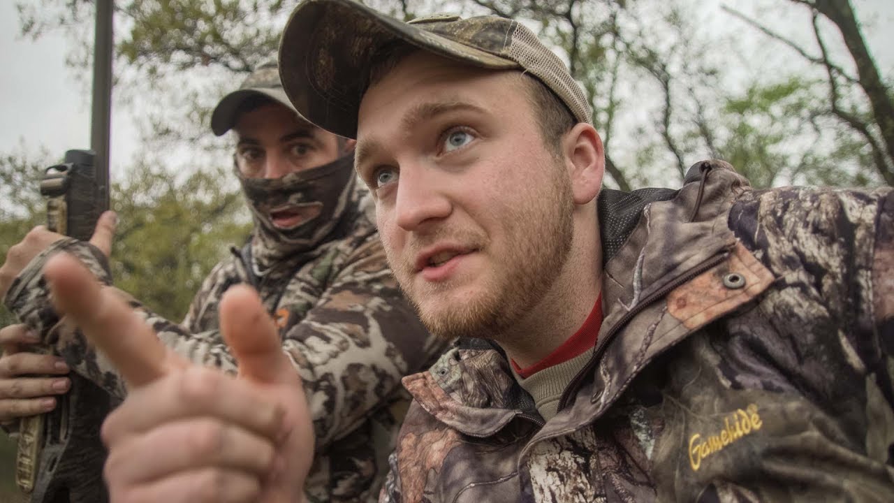 Turkey Reaping Through the Pasture! - YouTube