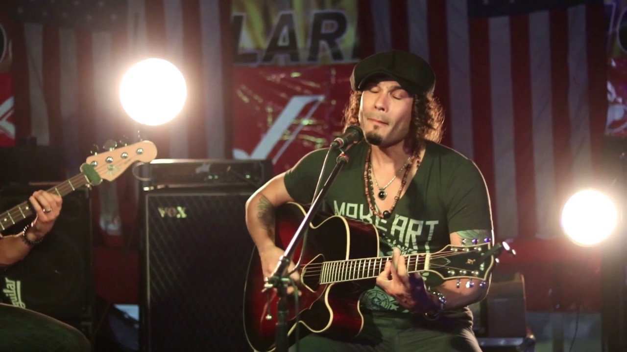 Angel Ferrer At The Cold Brew Bar Laredo, Tx. - YouTube