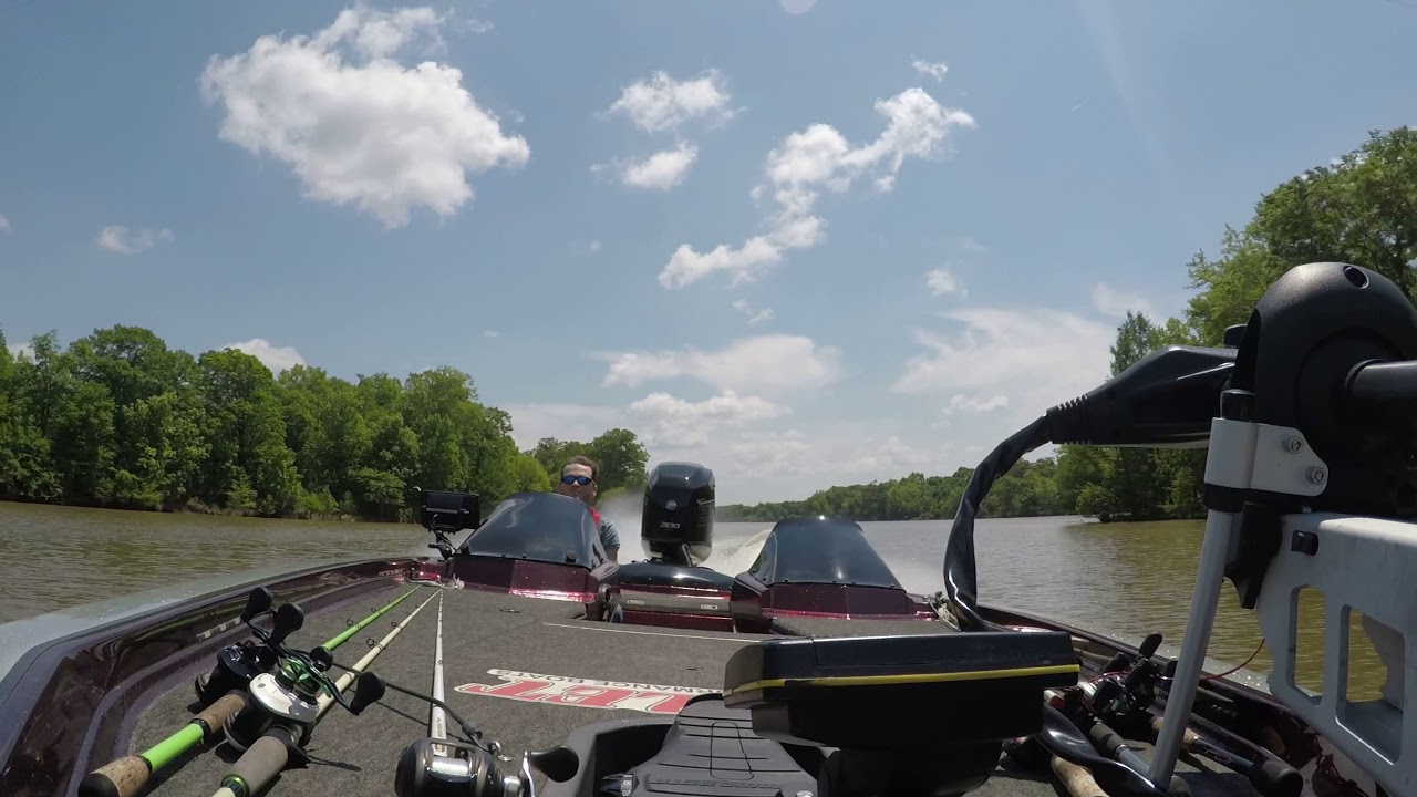 20xdc Bullet 2017 300xs holeshot - YouTube