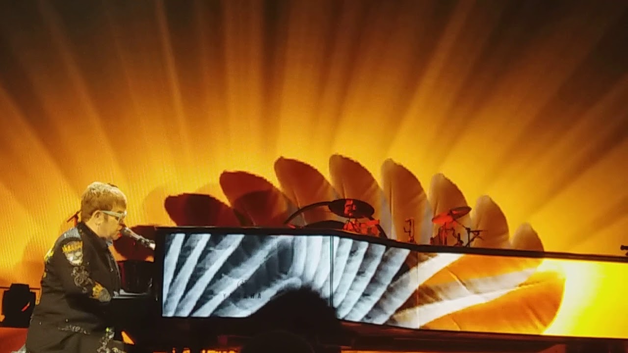 Elton John - Indian Sunset (live) Million Dollar Piano 8th May 2018 ...