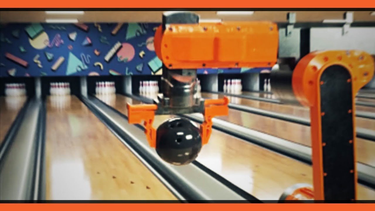 Live with Tom Coben | 3D Motion Graphics & Projects breakdown - YouTube