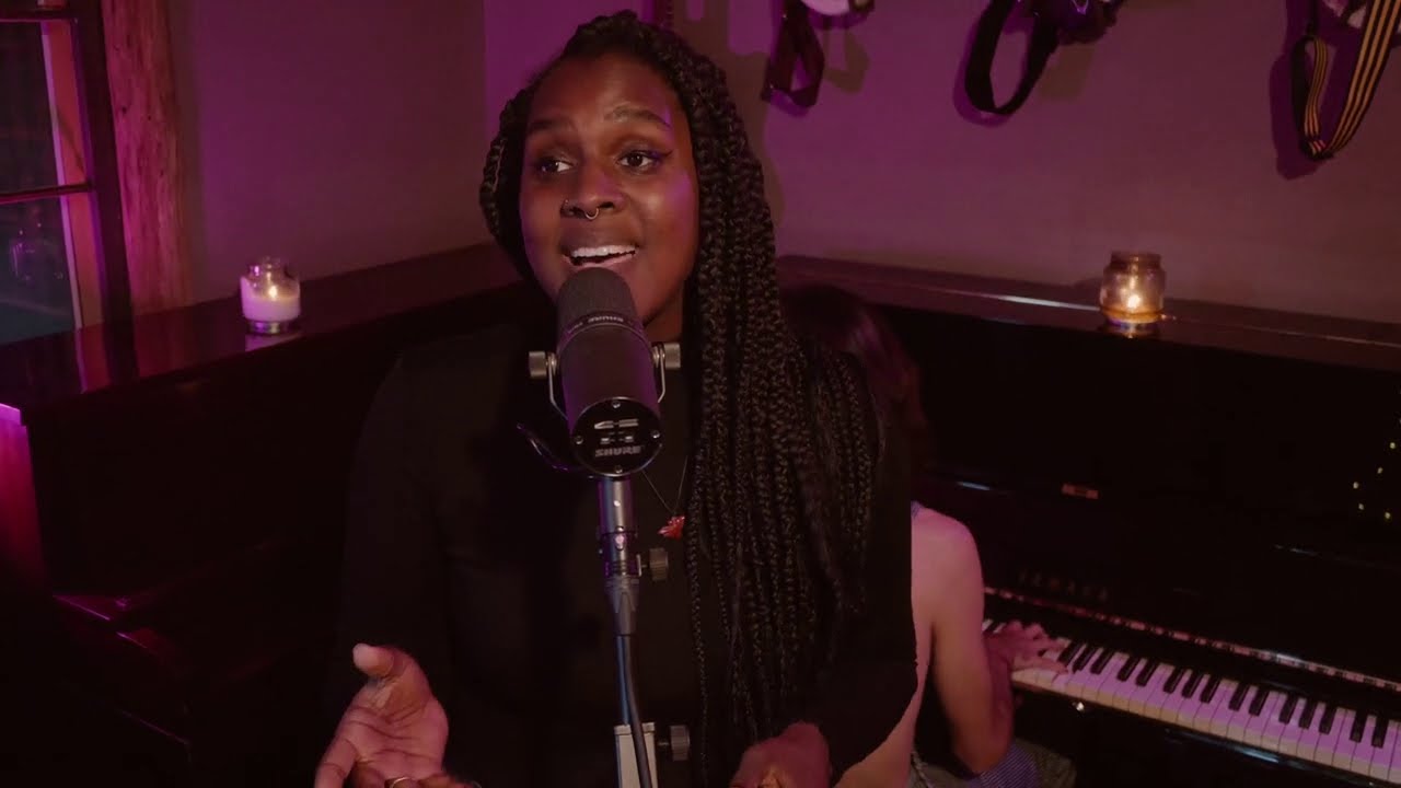 ByMaddz | Live at Guava | "Smile" - YouTube