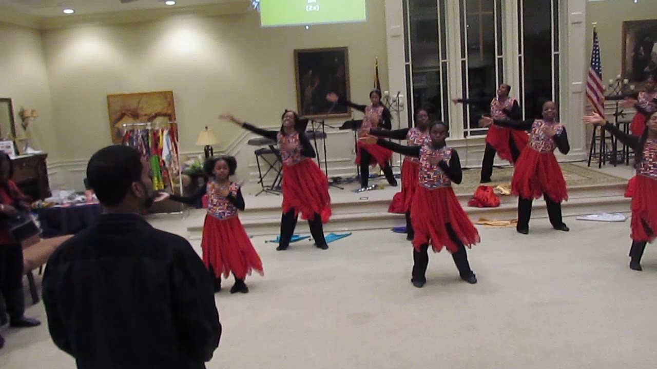 I KNOW WHO I AM SINACH ST. MARY A.M.E. ZION MEDFORD NY 12TH DANCE ...