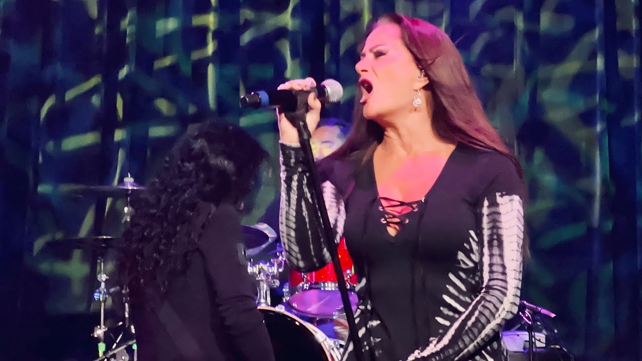 Carol-Lyn’s All Stars Don't Stop Believin' Live on RocknForever1 ...