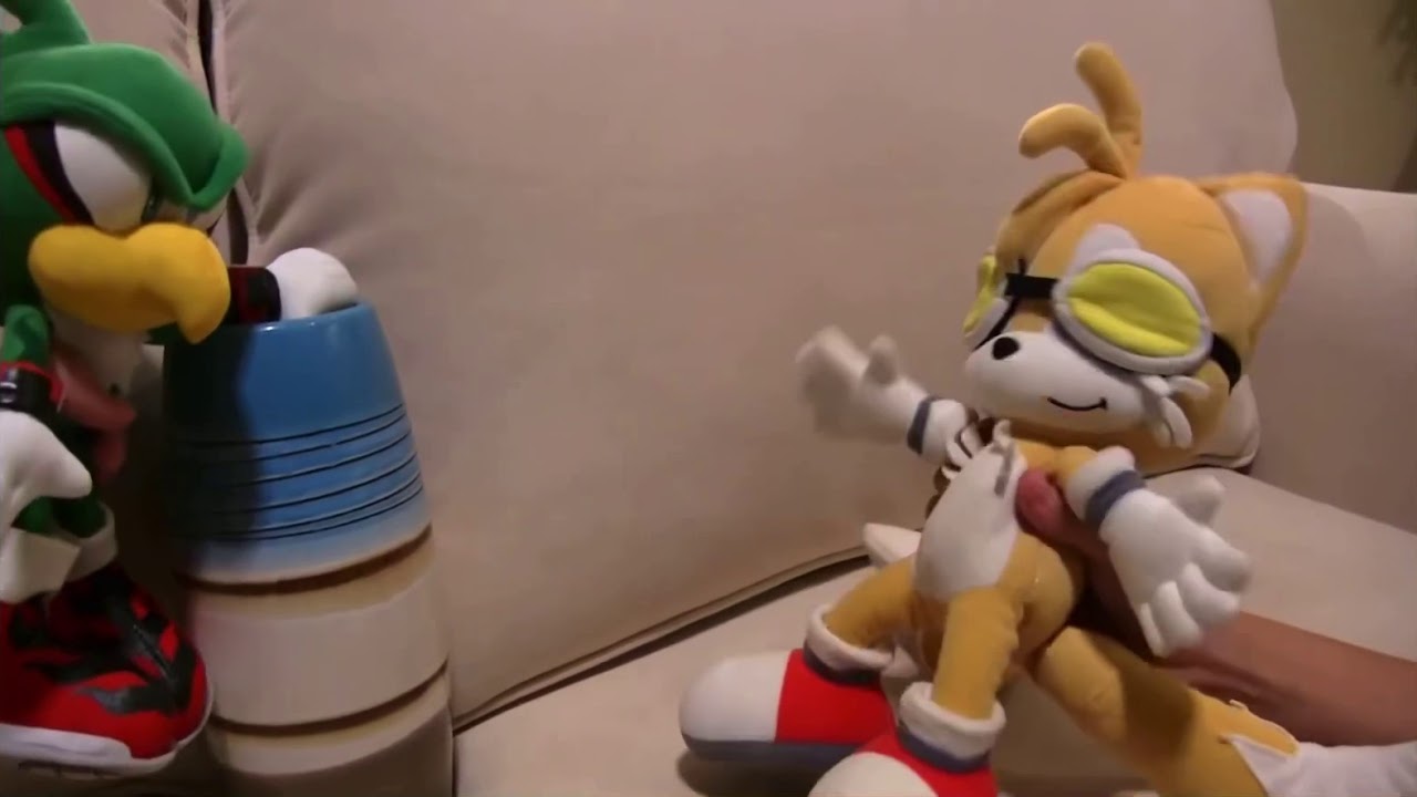 Jet kills tails - YouTube