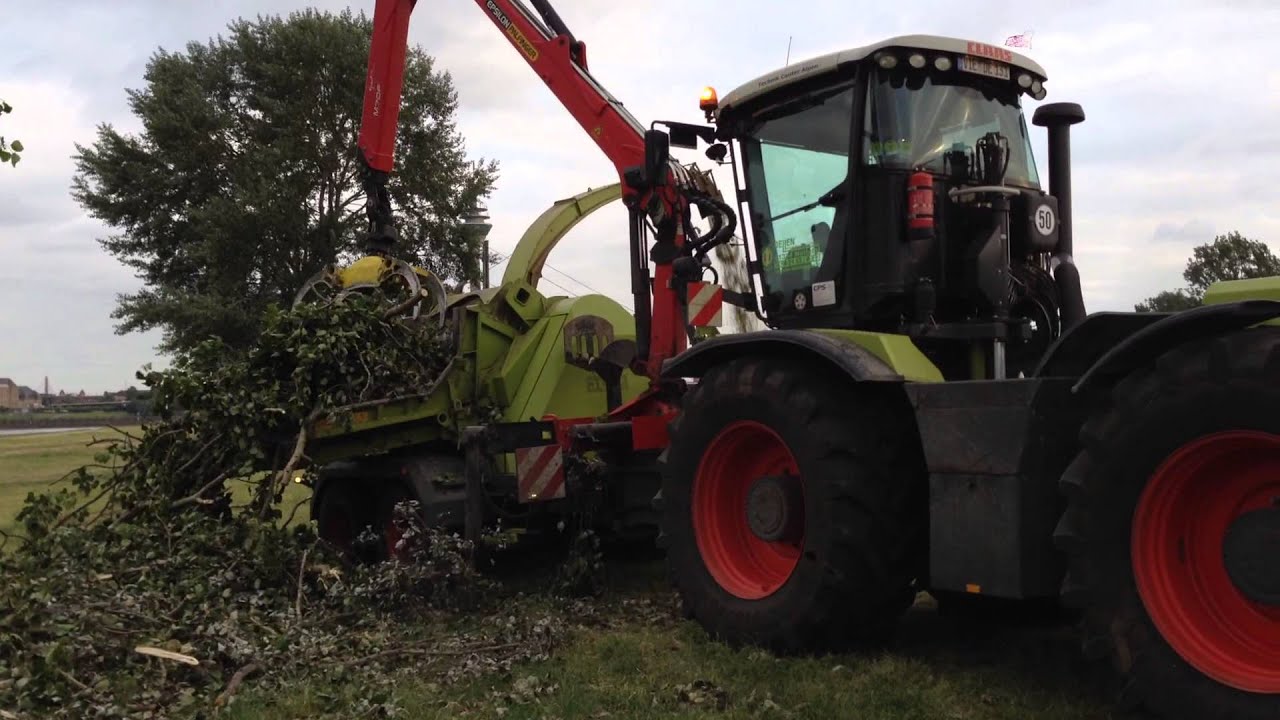 Claas Xerion 3800 + Jenz Hacker - YouTube