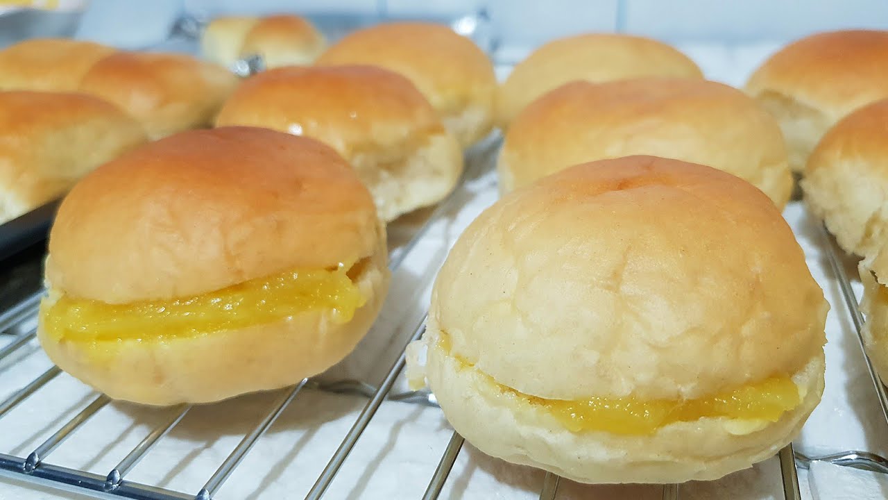 ROTI PANGGANG KHAS SINGKAWANG | ROTI PANGGANG SELAI SRIKAYA - YouTube