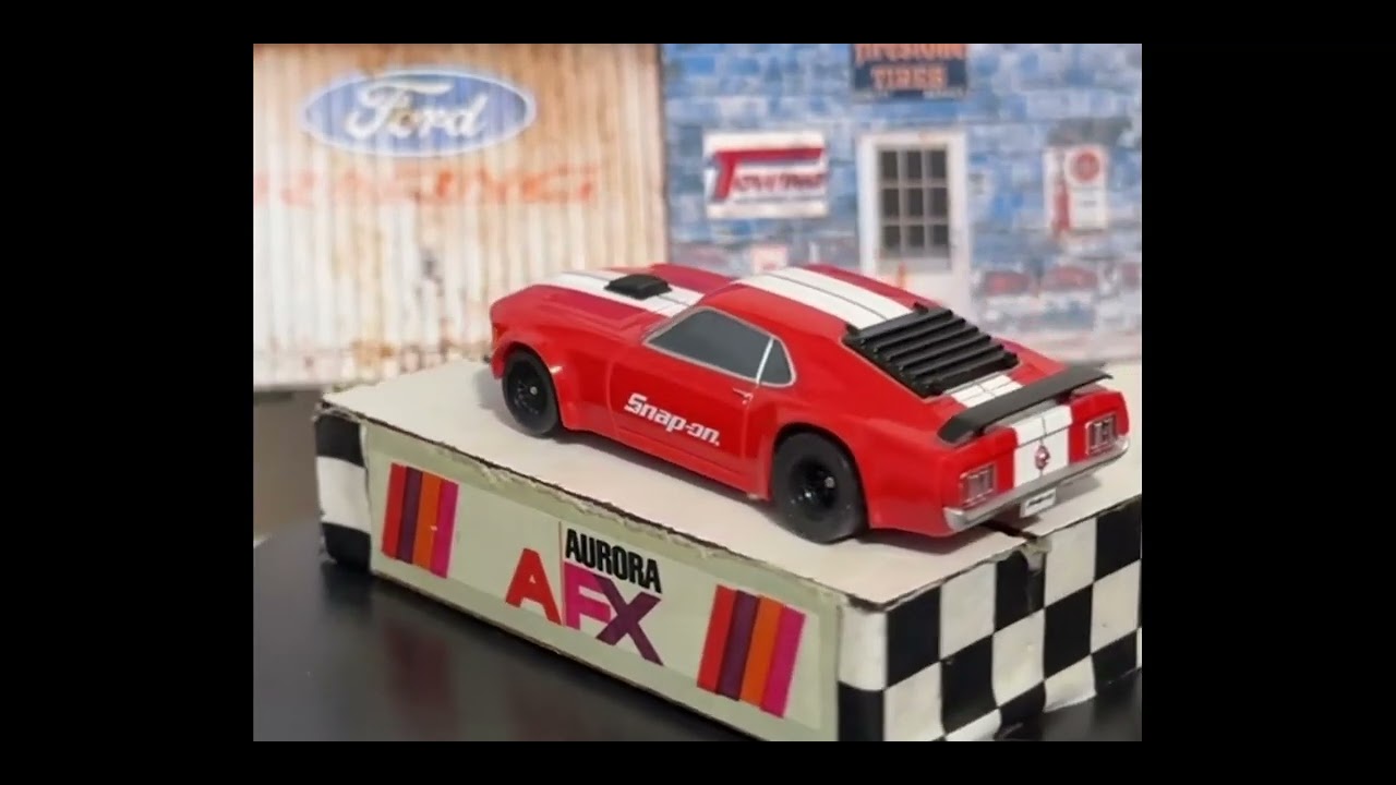 AFX MEGA G Snap On Mustang - YouTube