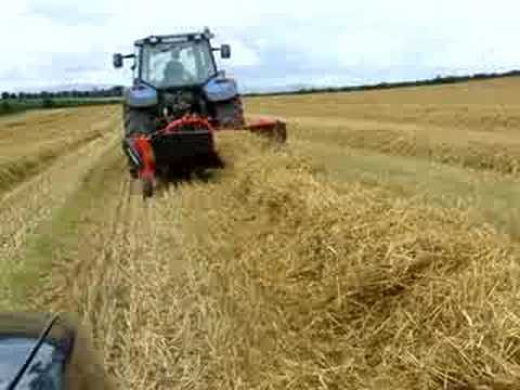 Fransgard SV 250 moving swath to side - YouTube