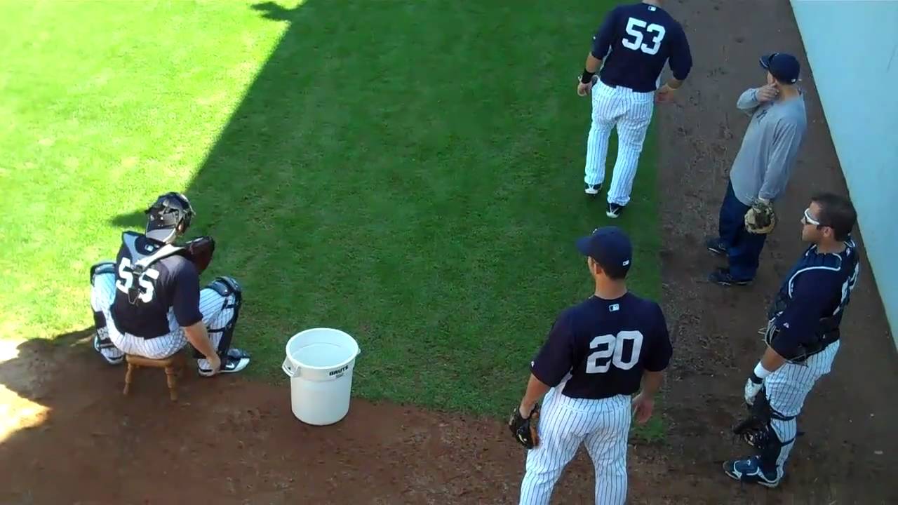 New York Yankees catchers practice catching drills - Spring Training ...