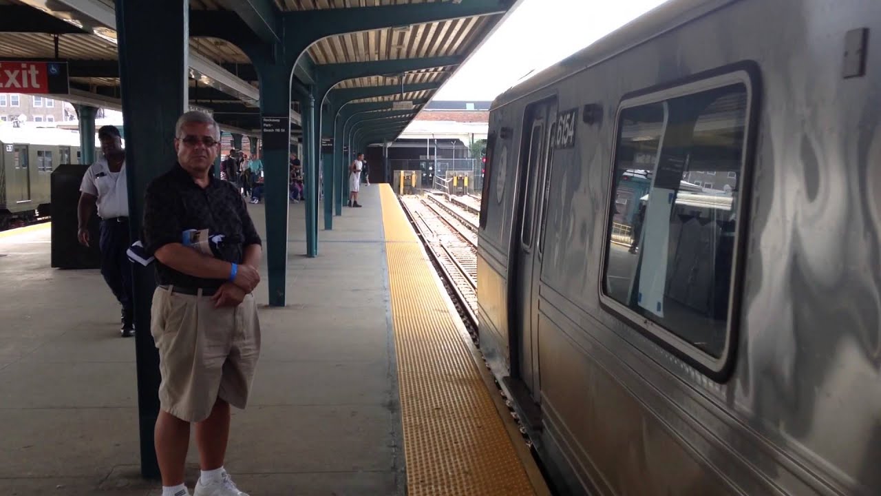 MTA Broad Channel Bound R46 S (Shuttle) Train Departing Rockaway Park ...