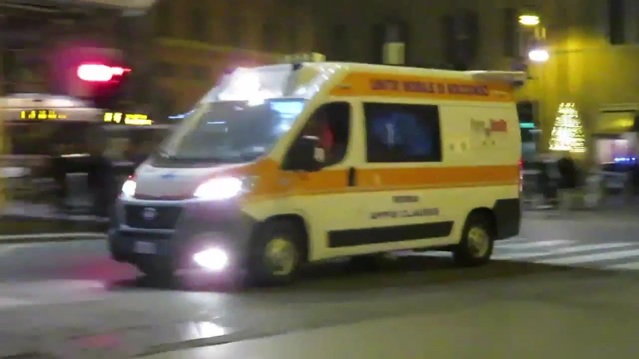 【海外の緊急車両】 イタリアの救急車 Italian ambulance Ambulanza italiana - YouTube