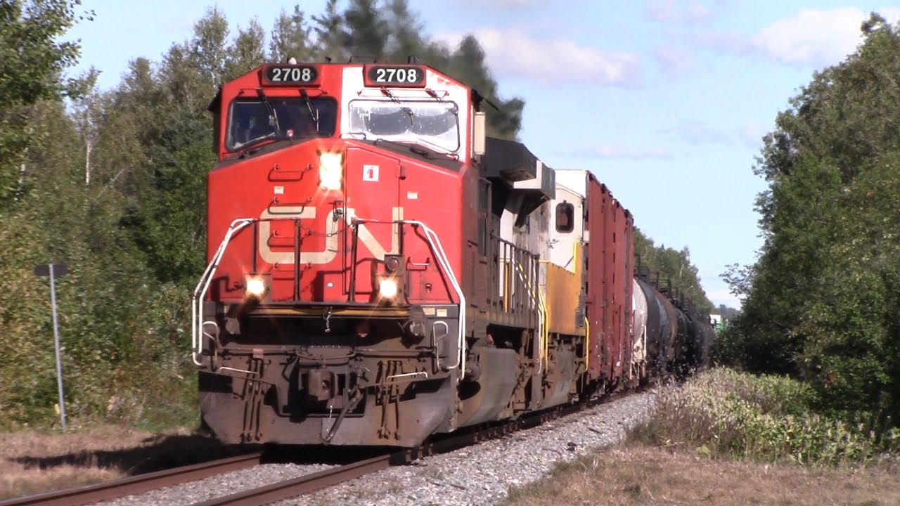 Ex CREX Gevo Trails on Manifest Train CN 594 West at Boundary Creek, NB ...