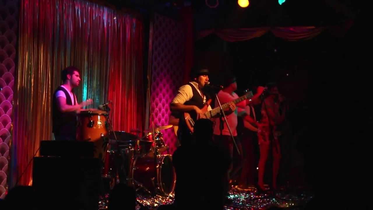 Pachito Echavarria (Cabaret) -- Buongiorno Producciones - YouTube