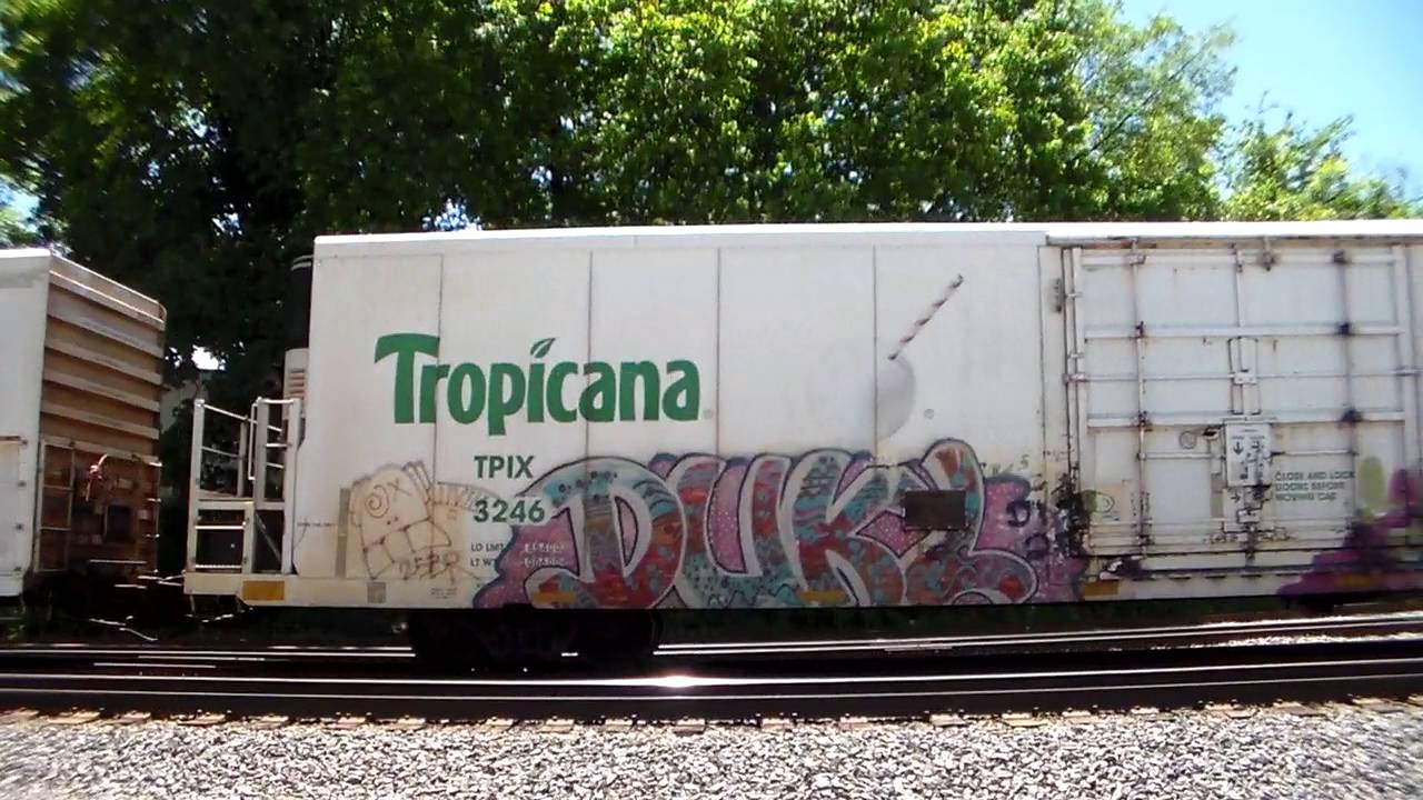 RARE!!! NS 070 (CSX TROPICANA JUICE TRAIN) pays a visit by my town ...